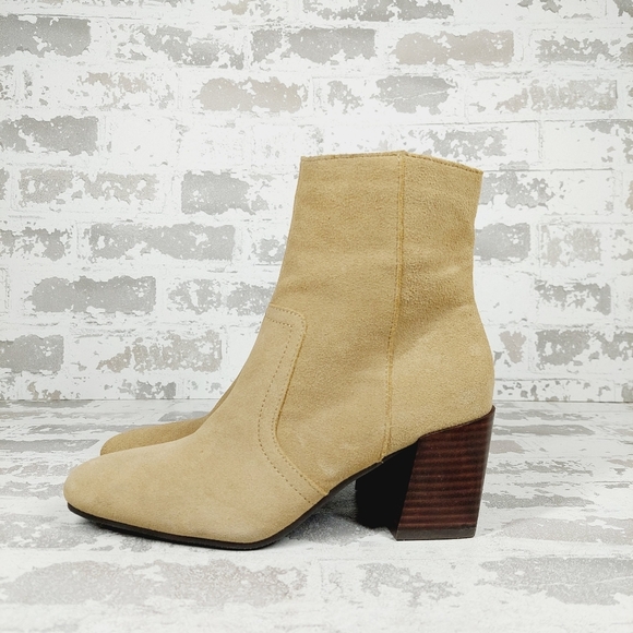 Blondo | Shoes | New Blondo Sadie Taupe Suede Block Heel Zip Up Ankle ...